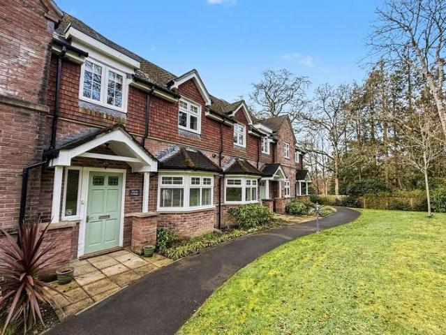 3 Bedroom Retirement Property