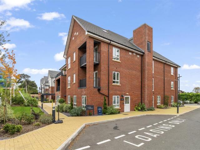 3 bedroom retirement property for sale
