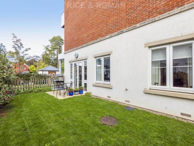 3 bedroom retirement property for sale
