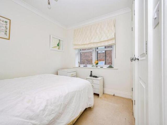 3 bedroom retirement property for sale in Wordsworth Close, Kings Park, St Albans, AL3