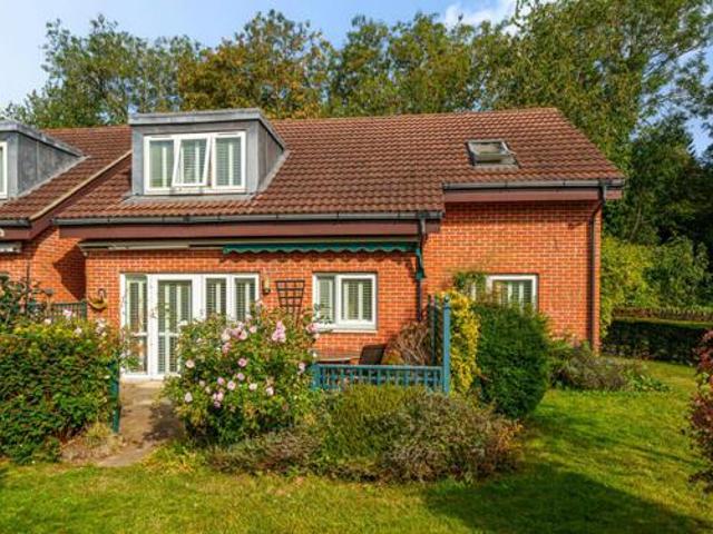 3 Bedroom Retirement Property For Sale In Denham Garden Village