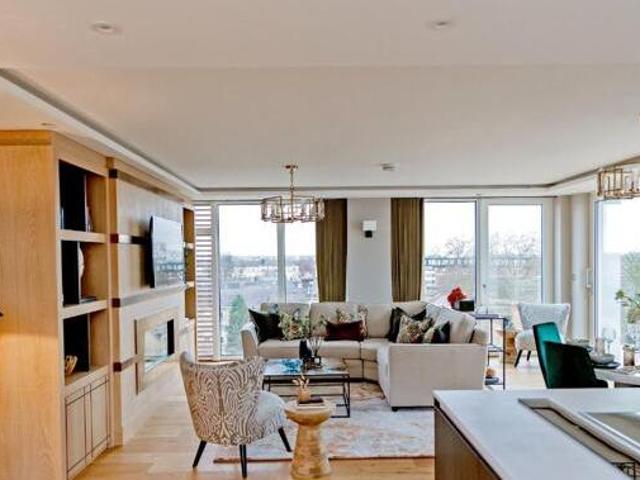 3 Bedroom Retirement Property For Sale In Nightingale Lane, London