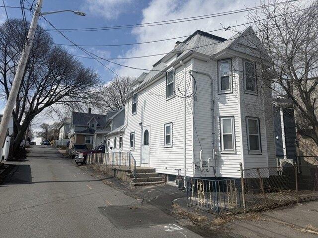 3 bedroom, Revere MA 02151 102564471