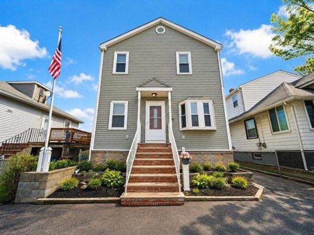 3 bedroom, Revere MA 02151 104653028