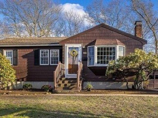 3 bedroom, Reading MA 01867 102477373