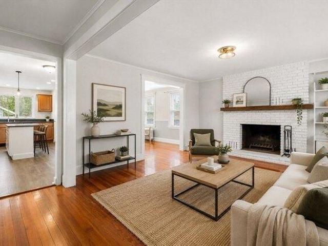 3 bedroom, Reading MA 01867 104407887
