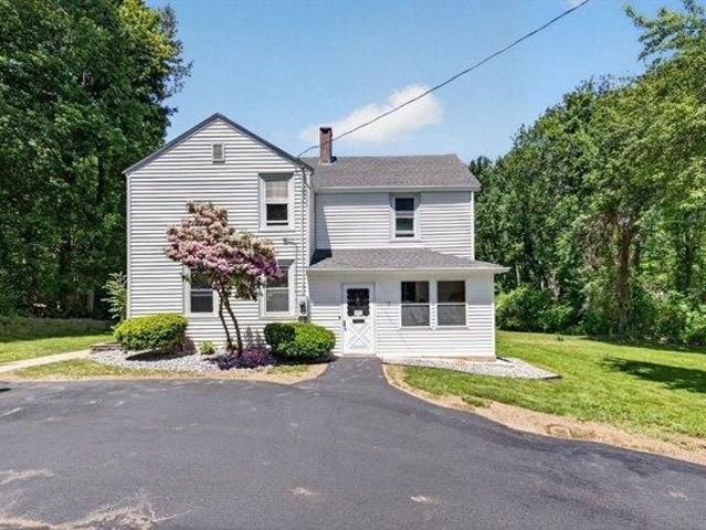 3 bedroom, Reading MA 01867 104757405