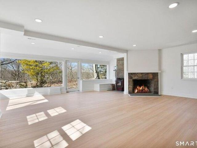 3 bedroom, Redding CT 06896 102217340
