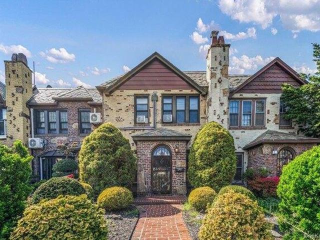 3 bedroom, Rego Park NY 11374 105203607