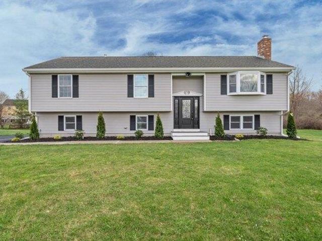 3 bedroom, Rehoboth MA 02769 101896240
