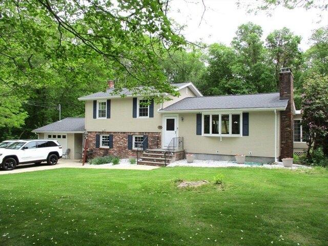 3 bedroom, Rehoboth MA 02769 LS103037734