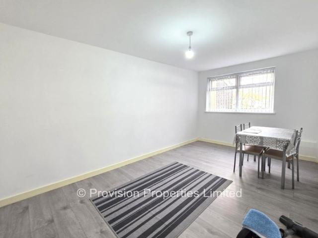 3 Bedroom Rentals Leeds