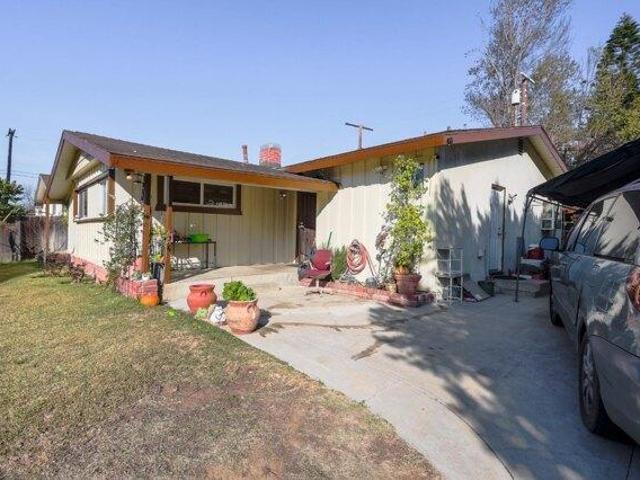 3 bedroom, Reseda CA 91335 LS90071135