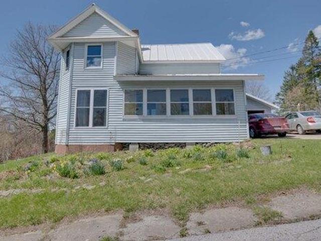 3 bedroom, Richford VT 05476 102727598