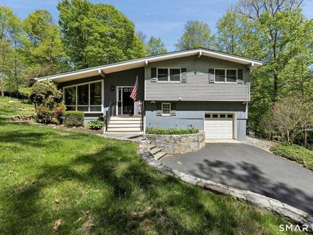 3 bedroom, Ridgefield CT 06877 LS102028961