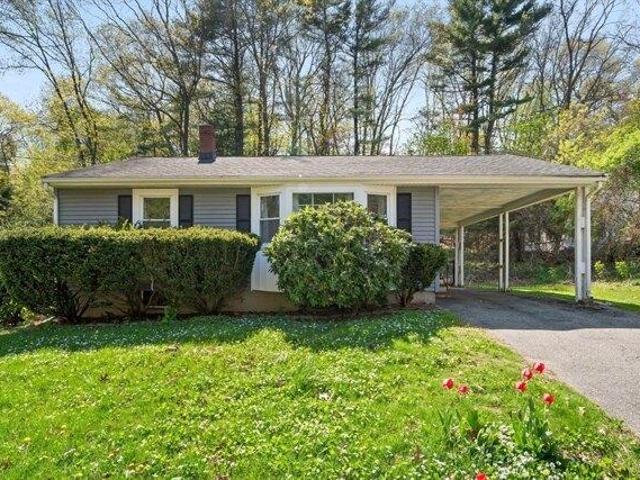 3 bedroom, Woburn MA 01801 LS103071197