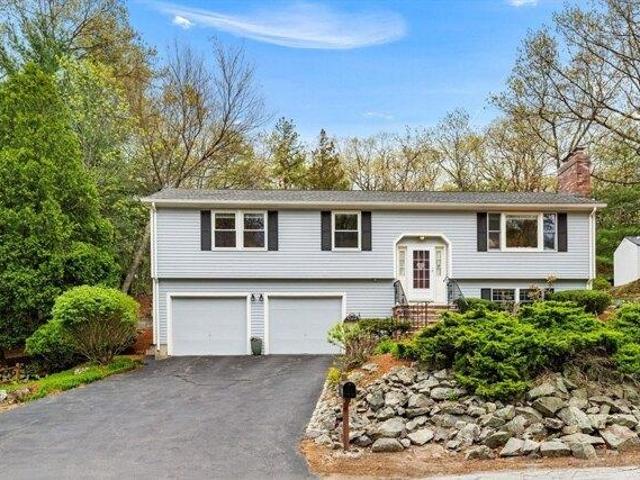 3 bedroom, Woburn MA 01801 102215305