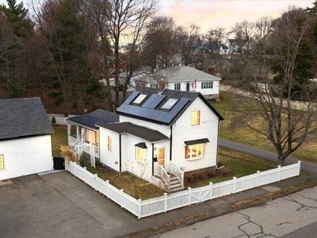 3 bedroom, Woburn MA 01801 102583366