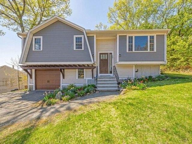 3 bedroom, Woburn MA 01801 102595973