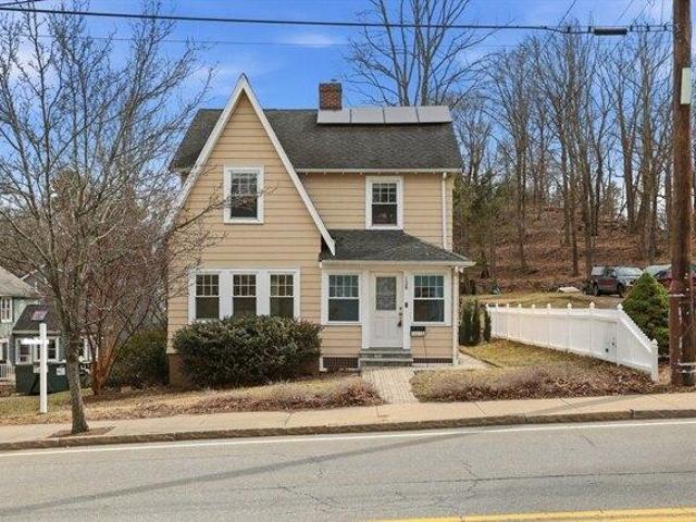 3 bedroom, Woburn MA 01801 103075236