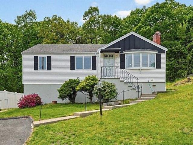 3 bedroom, Woburn MA 01801 103036554