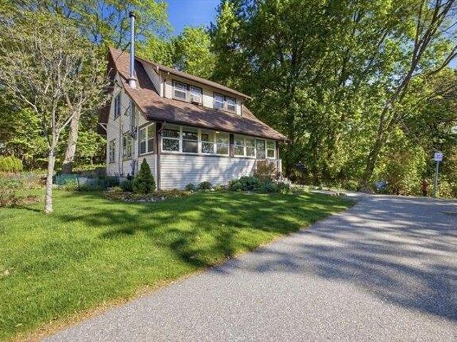 3 bedroom, Woburn MA 01801 103128620
