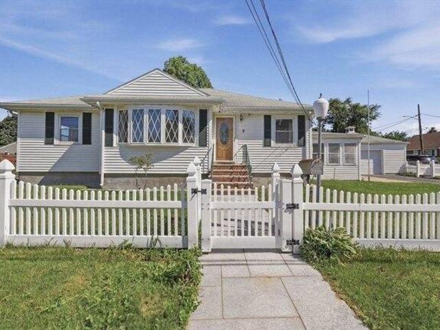 3 bedroom, Woburn MA 01801 104762412
