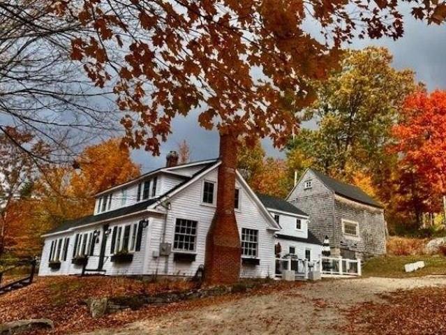 3 bedroom, Wolfeboro NH 03894 102028011
