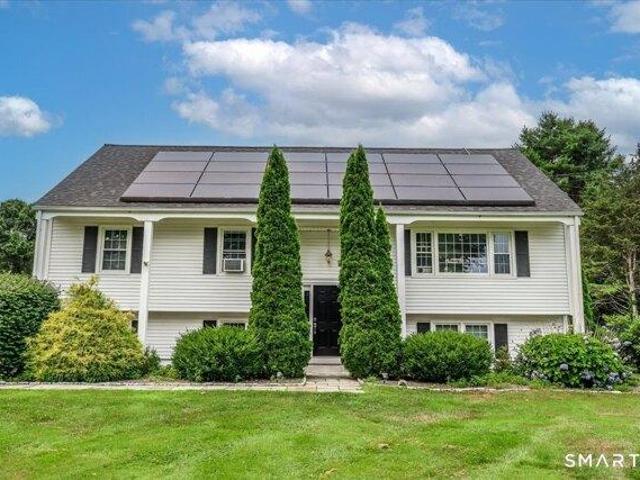 3 bedroom, Woodbury CT 06798 104444318