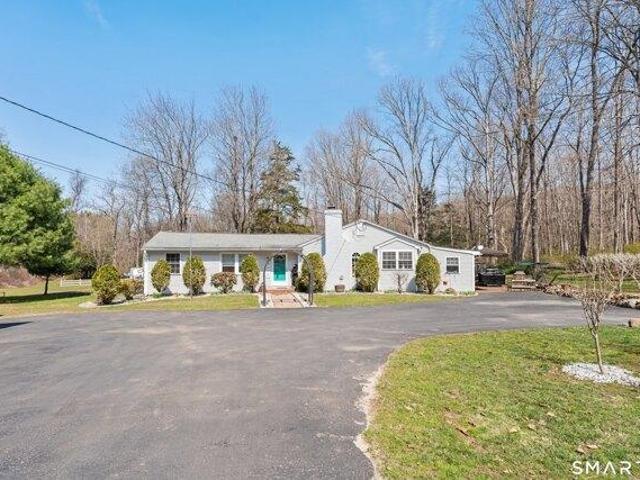 3 bedroom, Woodbury CT 06798 103188242