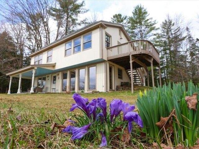 3 bedroom, Woodbury VT 05650 104539925