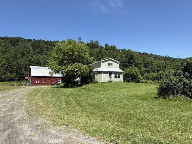 3 bedroom, Woodbury VT 05681 104761219