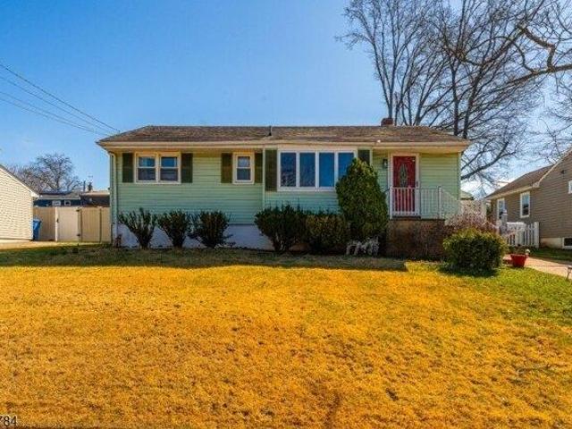 3 bedroom, Woodbridge NJ 07095 102214022
