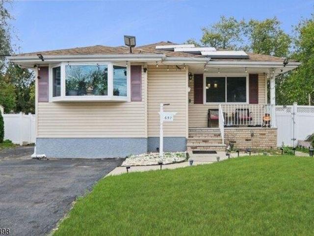 3 bedroom, Woodbridge NJ 07095 104481500