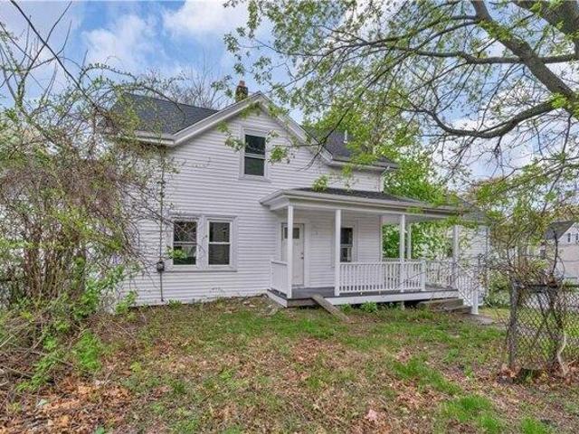 3 bedroom, Woonsocket RI 02895 102528074