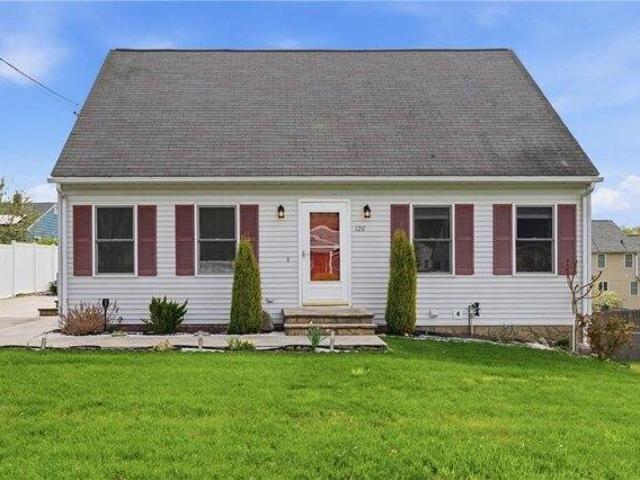 3 bedroom, Woonsocket RI 02895 102593305