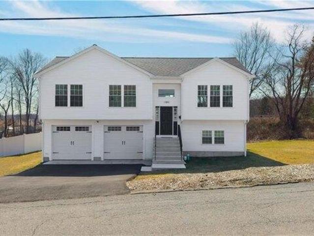 3 bedroom, Woonsocket RI 02895 102061538