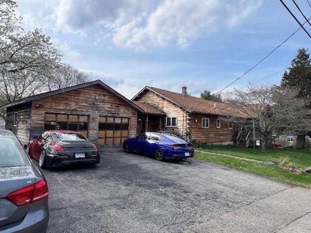 3 bedroom, Woonsocket RI 02895 102372040