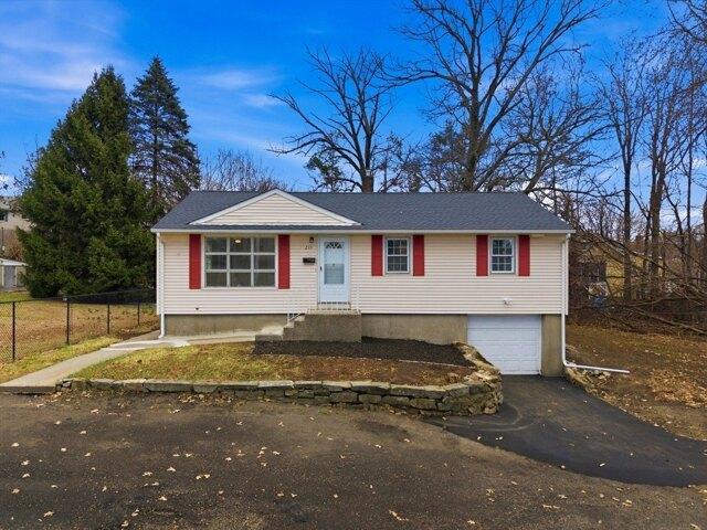 3 bedroom, Worcester MA 01604 102559599