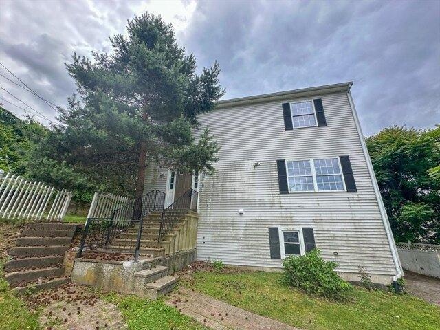 3 bedroom, Worcester MA 01604 104442350