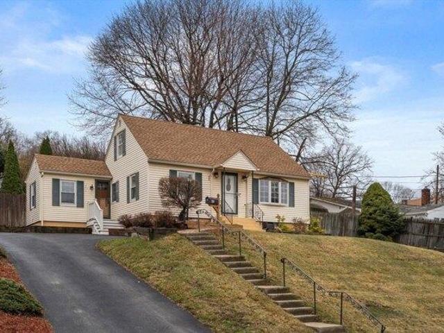 3 bedroom, Worcester MA 01605 LS102566167