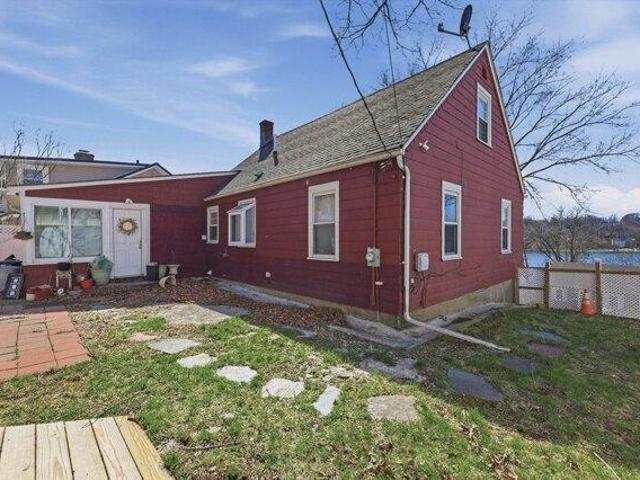 3 bedroom, Worcester MA 01605 102586157