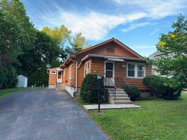 3 bedroom, Worcester MA 01605 104408145