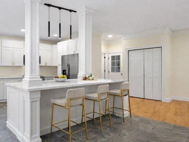 3 bedroom, Worcester MA 01606 102761904