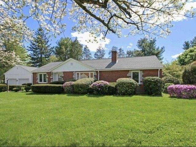 3 bedroom, Worcester MA 01609 LS102826935