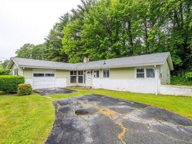 3 bedroom, Worcester MA 01609 103442942