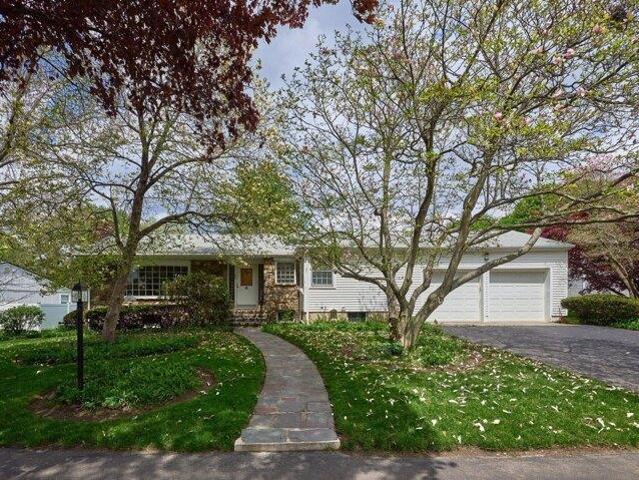 3 bedroom, Worcester MA 01609 104850200