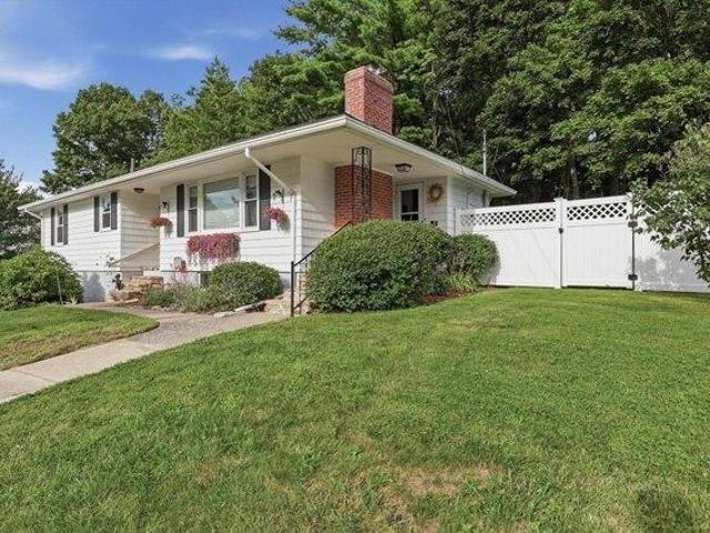 3 bedroom, Worcester MA 01609 104899791