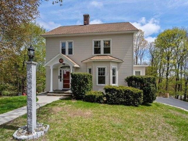 3 bedroom, Worcester MA 01602 102670222