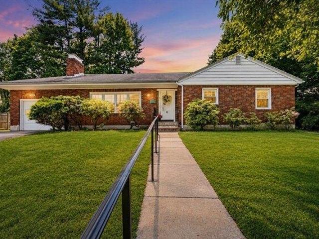3 bedroom, Worcester MA 01602 104235628